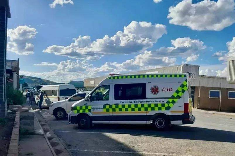 Kaping van ambulans laat LUR rooi sien | Son