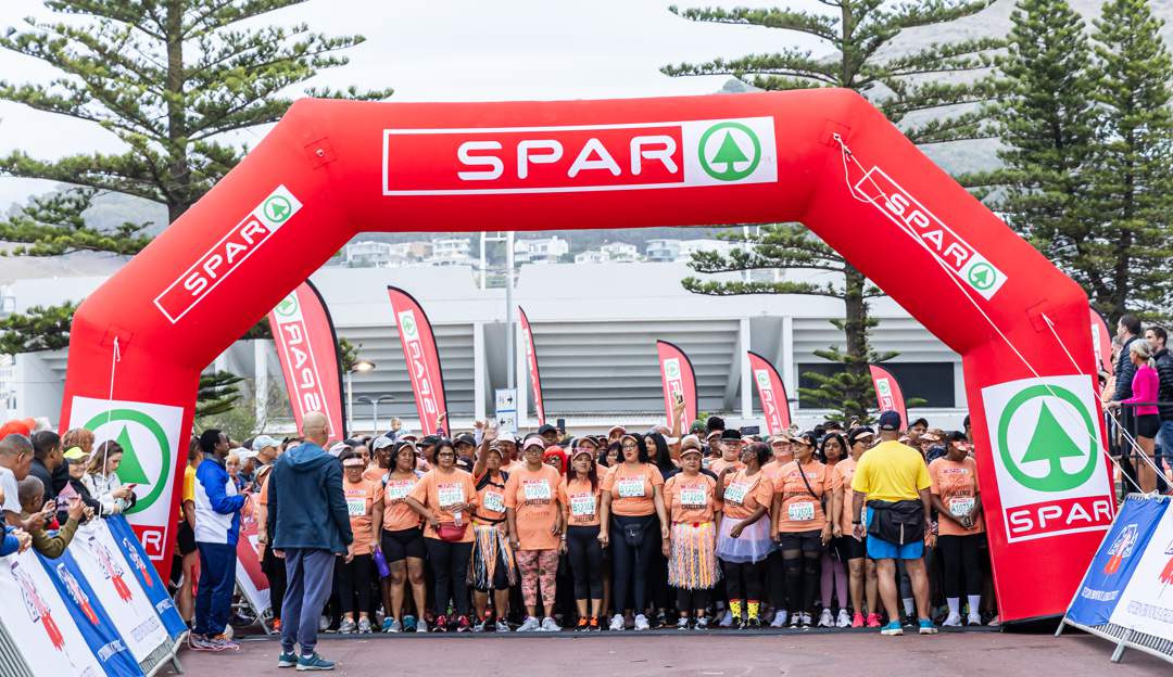 Is jy en jou besties al ingeskryf vir die #Twenty20Thrive SPAR-race? | Son