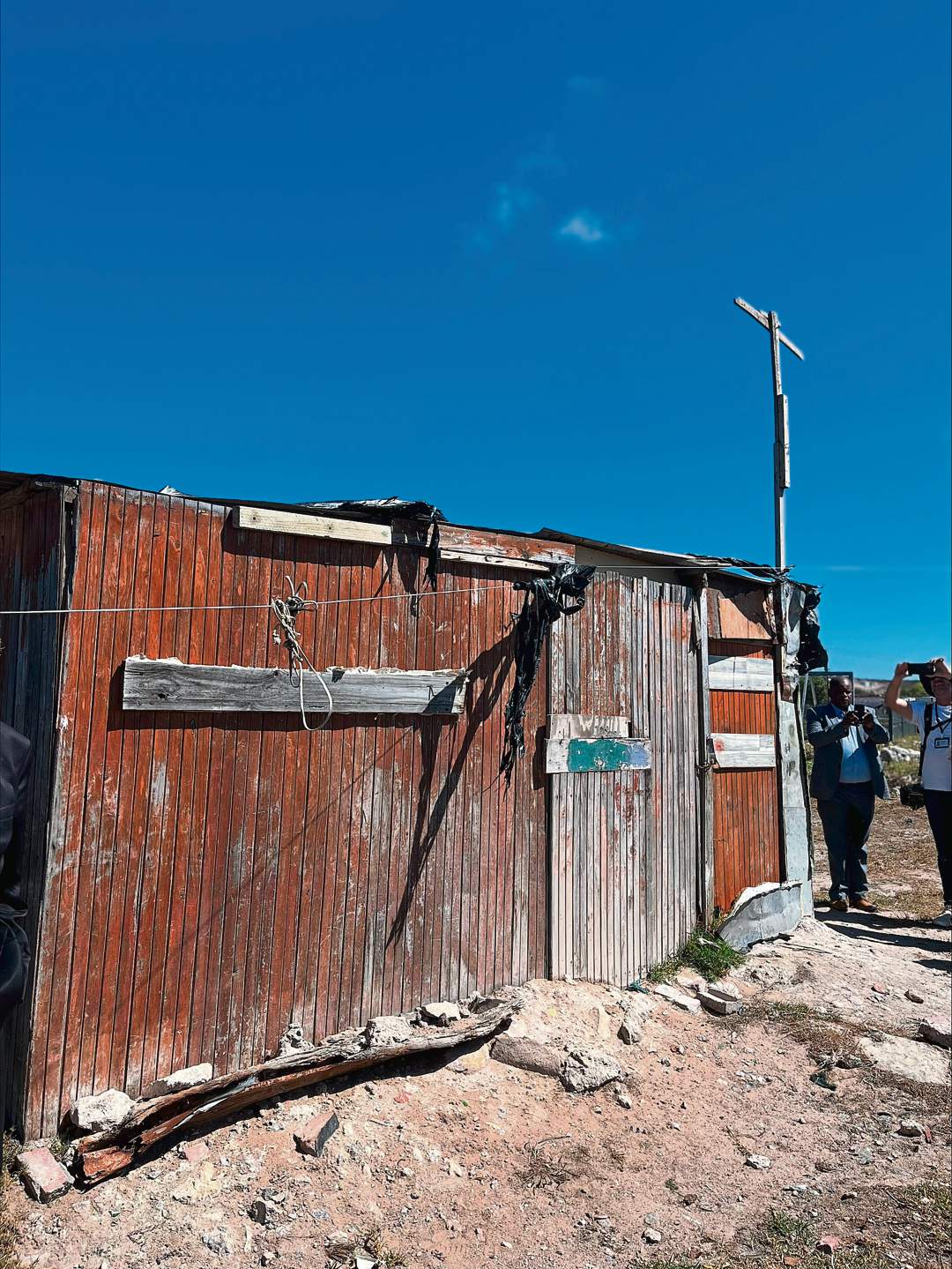 Cop getuig oor bloed op laken in Kelly se shack | Son