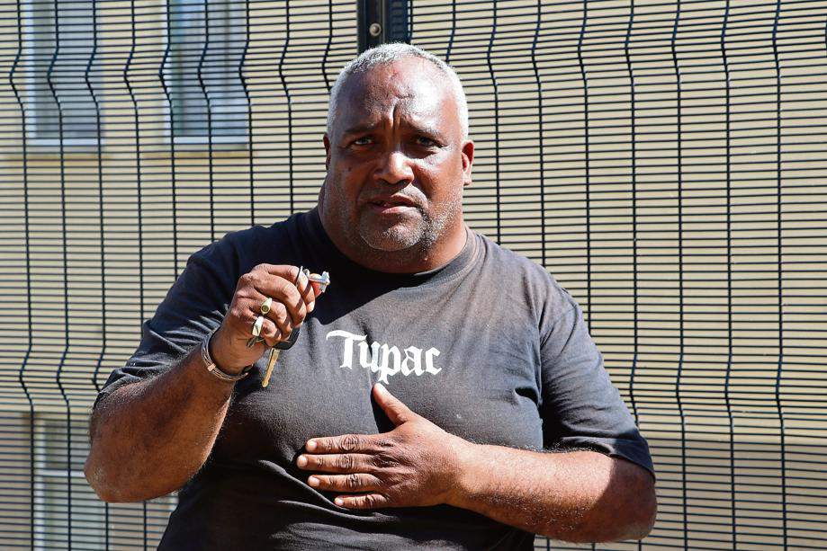 Oorle antie se mense moet uit | Son