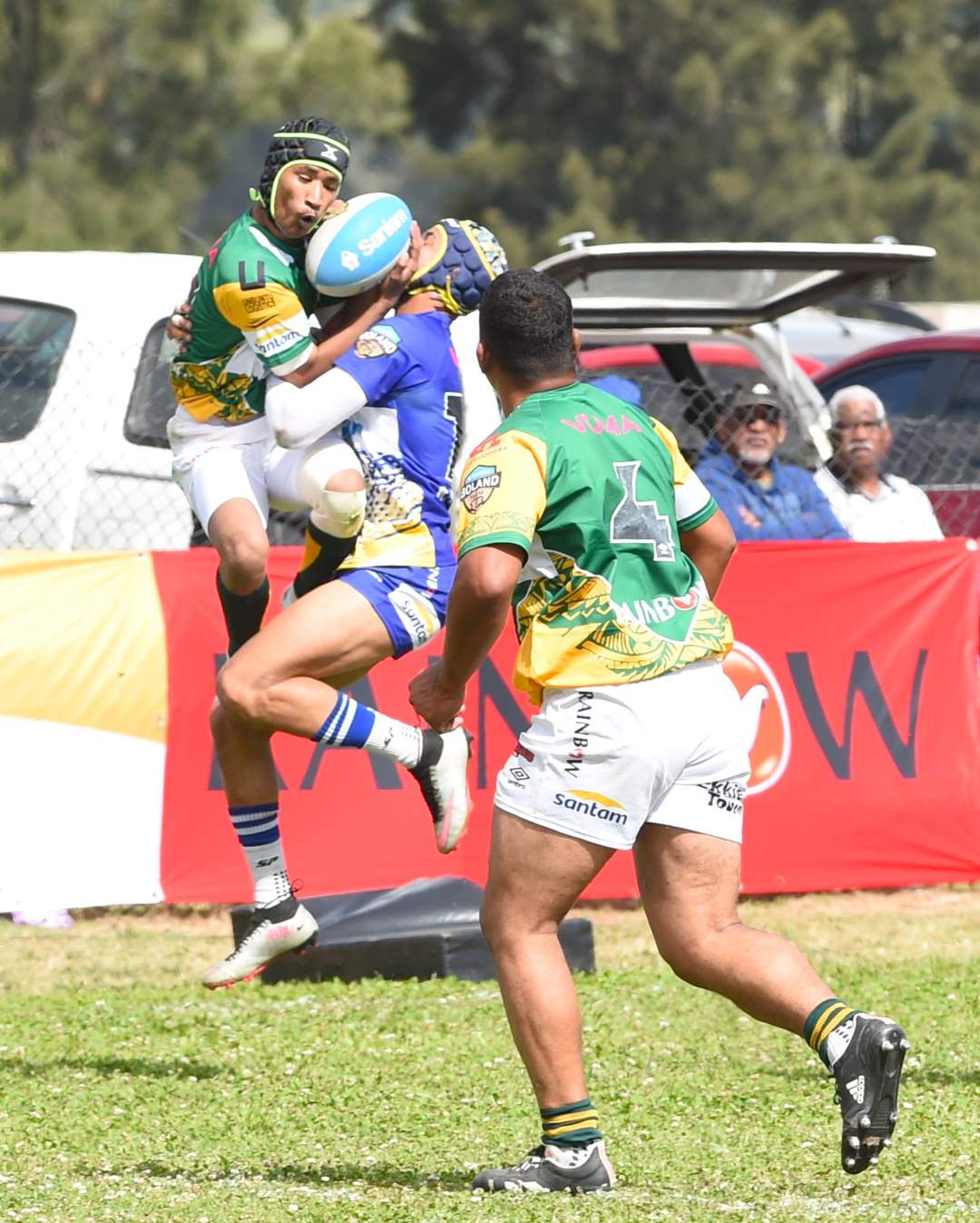 Opdraande stryd vir Hillcrest en Abbotsdale in Top-12 | Son
