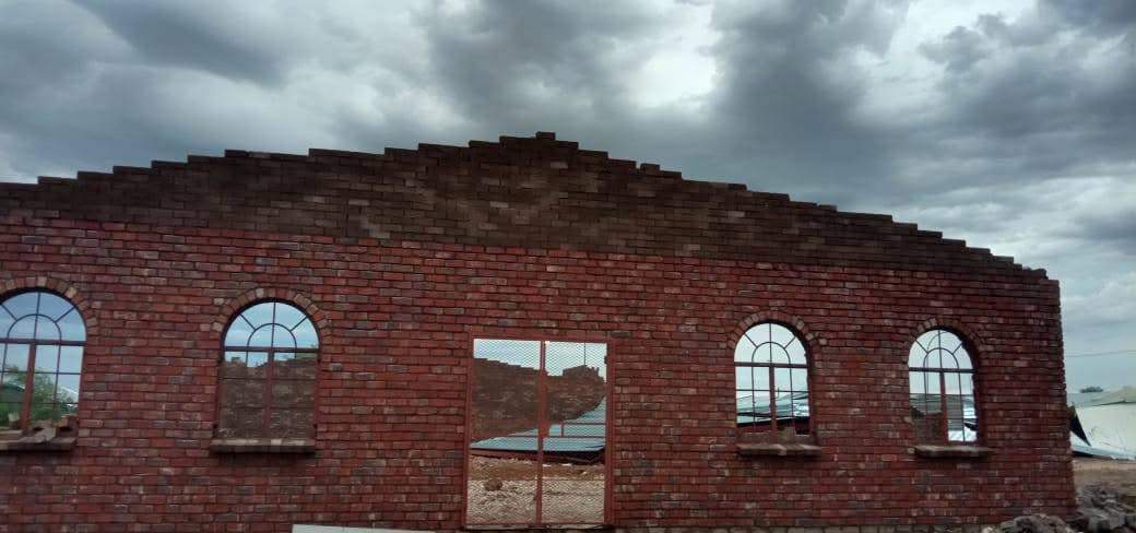 Upington steier onder stormsterk wind, reën en weerlig | Son