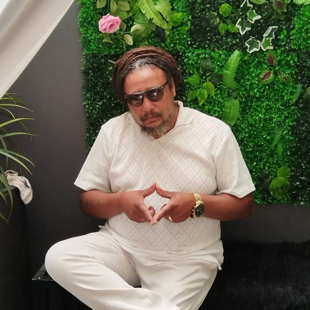 Gayton moet apologize vir sy “vuil rasta” uitlatings | Son